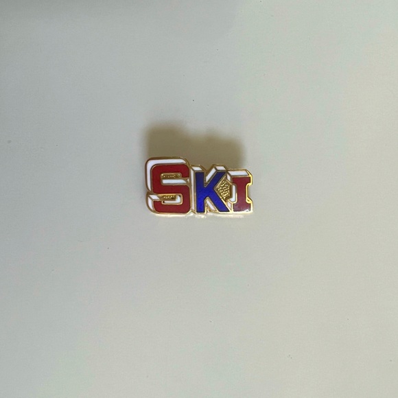 Disney | Accessories | Vintage Ski Pin 979 | Poshmark